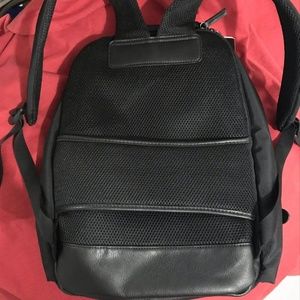 Tutilo | Bags | Nwt Tutilo Virtual Office Traveling Work Backpack ...